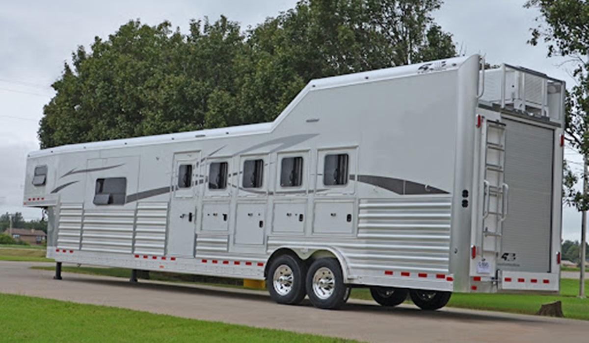 Belajar Manufaktur di Longhorn Trailers, Pilih Boks Truk yang Aluminium ...